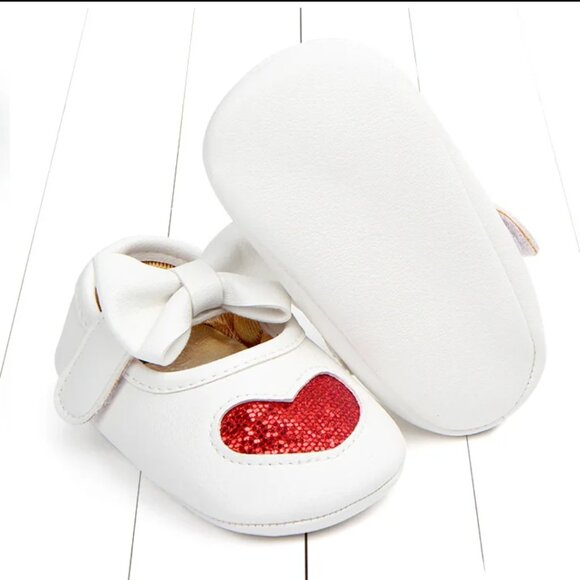 boutique | Shoes | Heart Baby Girl Shoes Outfit Crib Shoes Birthday ...